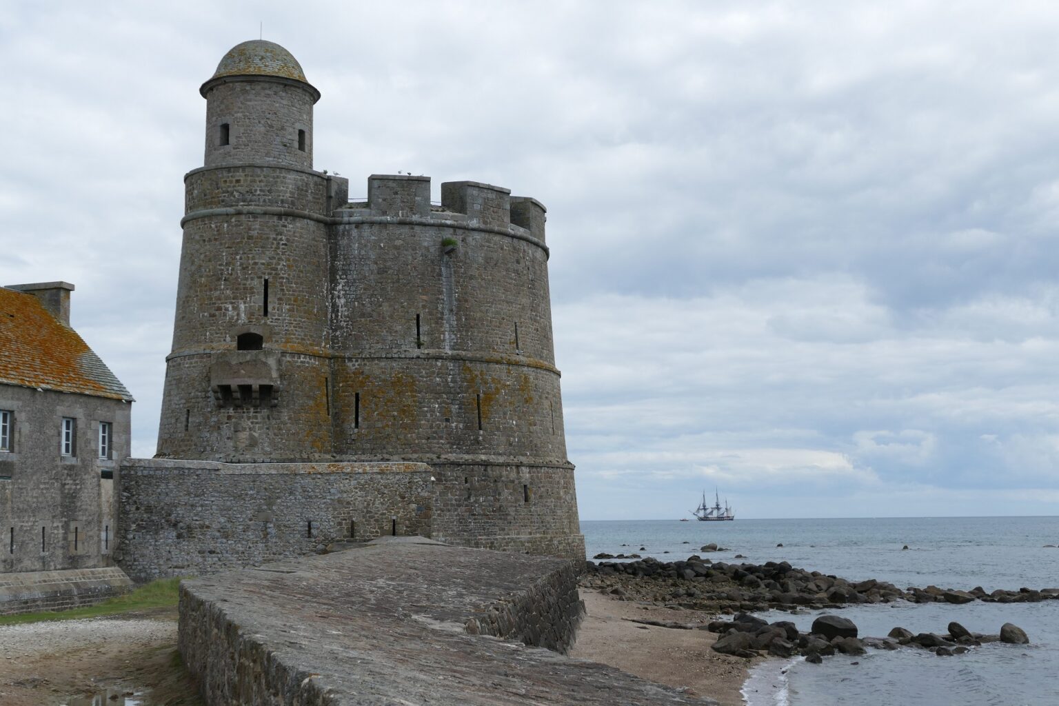 Vauban Tower and other fortifications - Tatihou